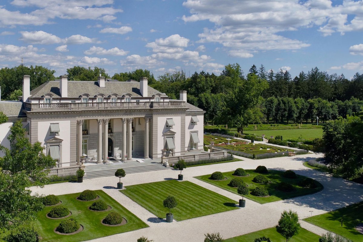 Nemours Estate