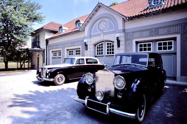 Chauffeur's Garage
